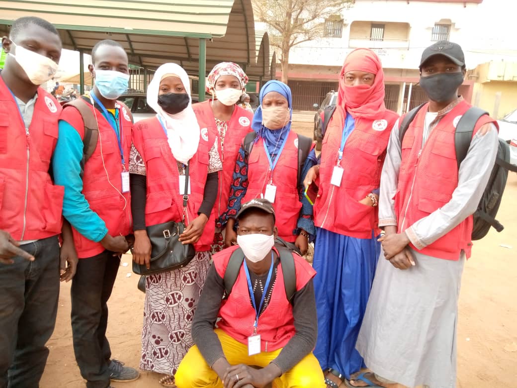 UNE NOUVELLE FORME DE PREVENTION DES RISQUES HUMANITAIRES PAR LA CROIX ...